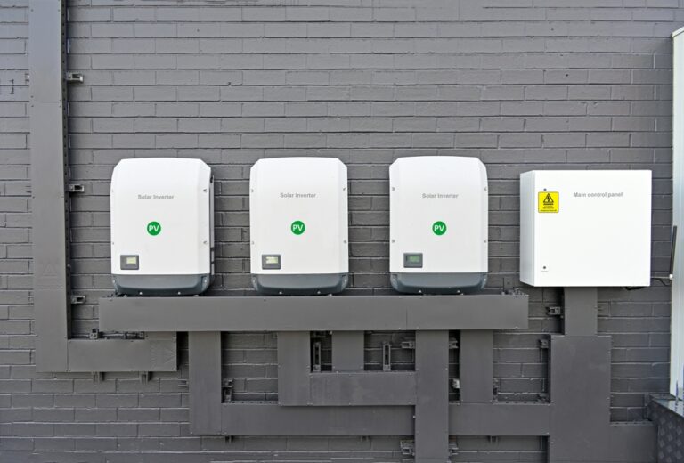 Inverter vs Generator: What are the Differences? Inverter vs Generator: What are the Differences?